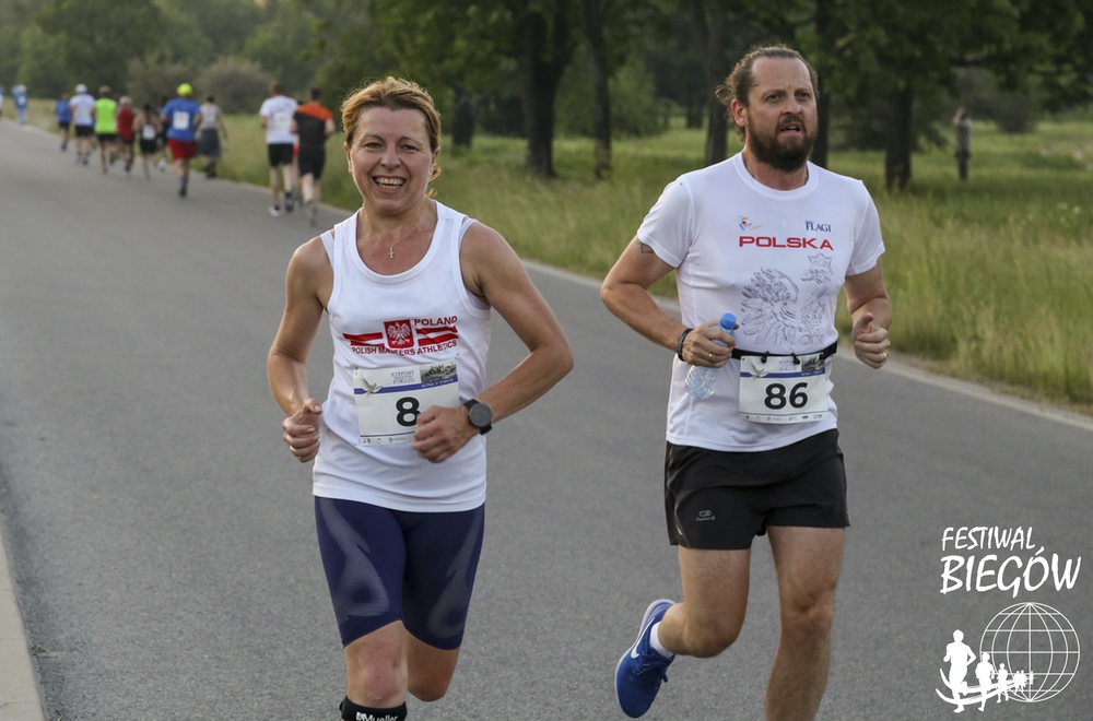 Etapowy Maraton Pokoju: Upalny i charytatywny bieg Bitwy o Tobruk ...